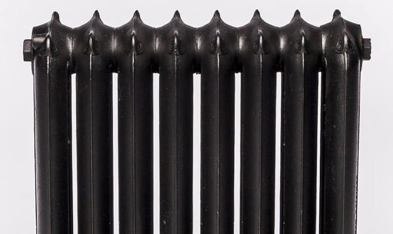 Blog hot water vs steam cast iron radiator | ECORAD